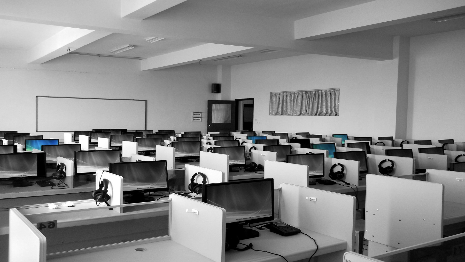 Why Outsourcing Your Customer Service Is A Good Idea Al Rasub why-outsourcing-your-customer-service-is-a-good-idea-al-rasub